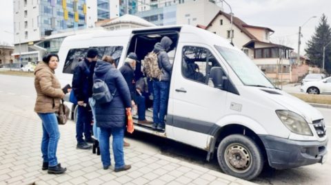 S-au împărțit traseele de maxi-taxi din județ pentru următorii 7 ani ...